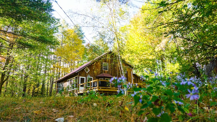 Beautifully Handcrafted Home In The Adirondacks - Adirondack, NY