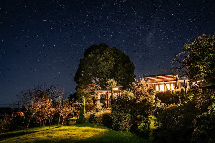 Hobbit Tree Cabin In Waikino - Paeroa