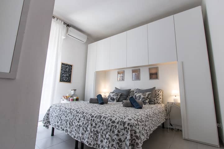 Modern Room With Private Bathroom And Balcony - Alghero