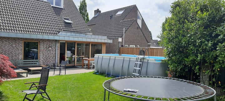 A Big Detached House With Sunny Garden - 's-Hertogenbosch