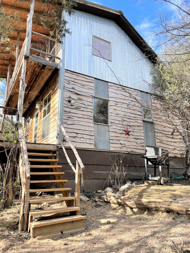 The Cedar House - Marble Falls, TX