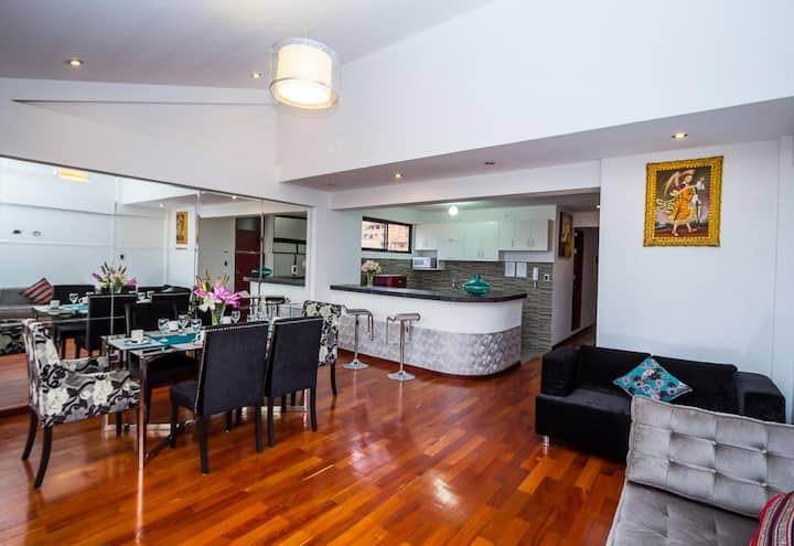 Increíble Penthouse Moderno Con Vista A La Ciudad - Cusco