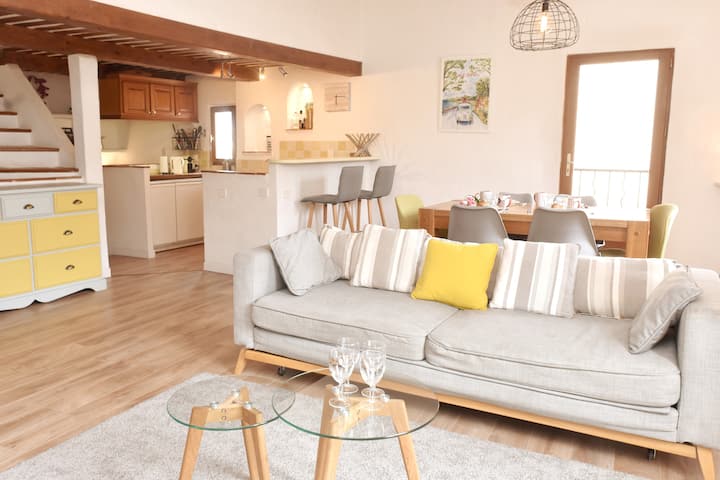 Appart Superbe Au Cœur Du Vieil Antibes Pour 6 Max - ibis Styles Antibes