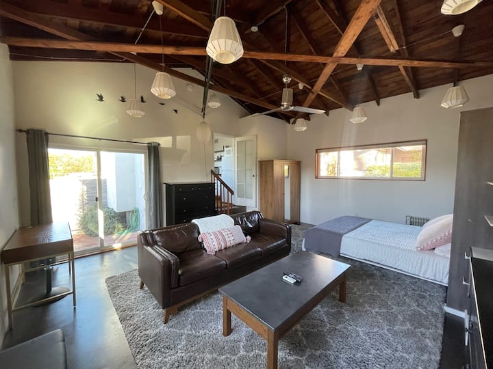 Recharge In The Foothills Of Pasadena - Pasadena, CA