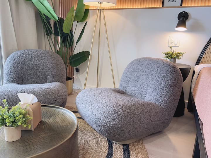17fl - Waikiki Modern - Upgraded King Studio - Honolulu, HI