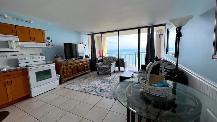 Ocean-front 1br Myrtle Beach [Upgrades] - Myrtle Beach, SC