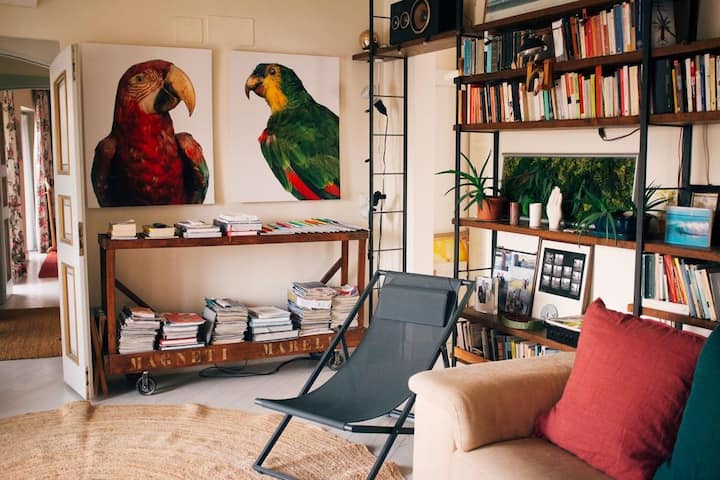 Un Phare Dans La Vielle Ville - Génova