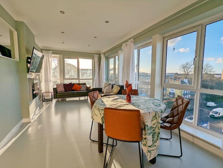 Penthouse Bromley Town Centre - Bromley