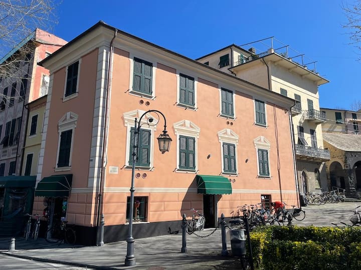 Big Apartment In The Square Of Levanto - Monterosso al Mare