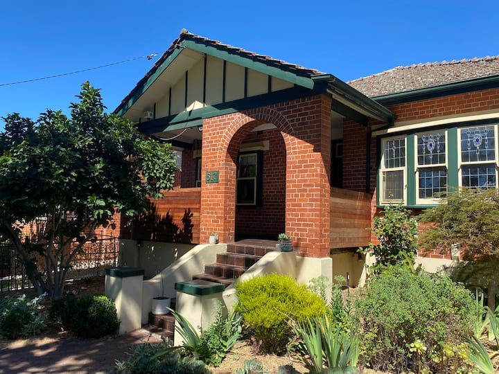 Central Californian Charm - Albury