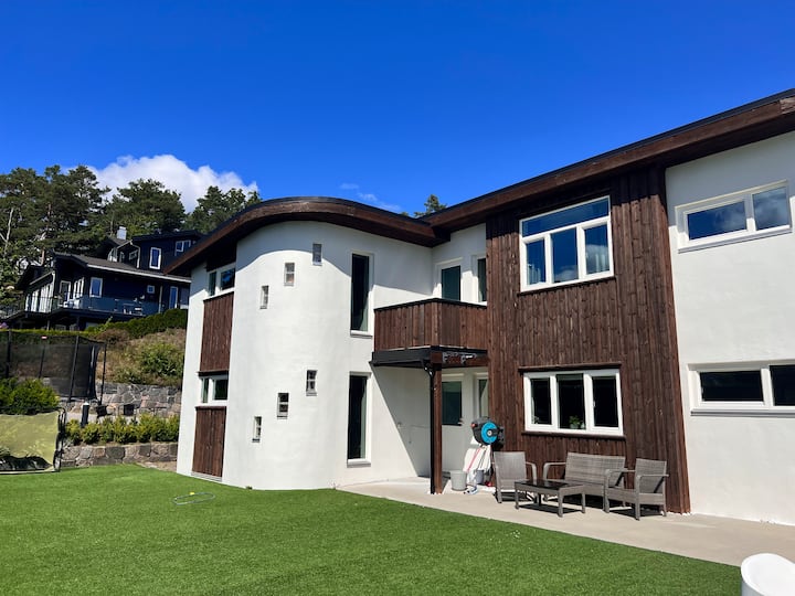 Spacious, Modern Villa - Kristiansand