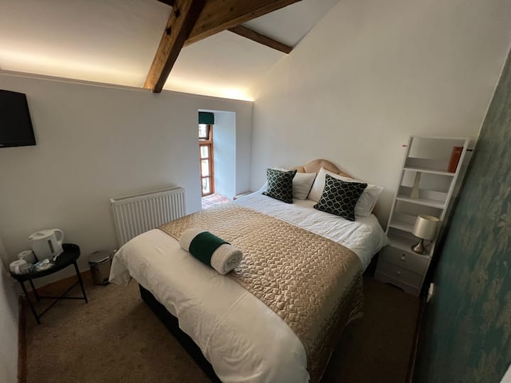 Sgubor Wyre Bed And Breakfast, Llanrhystud. - Aberystwyth