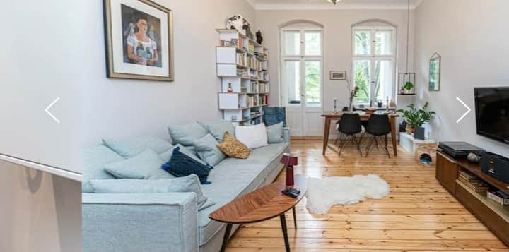 Luxury Altbau Flat With All You Need Inside - Berlin