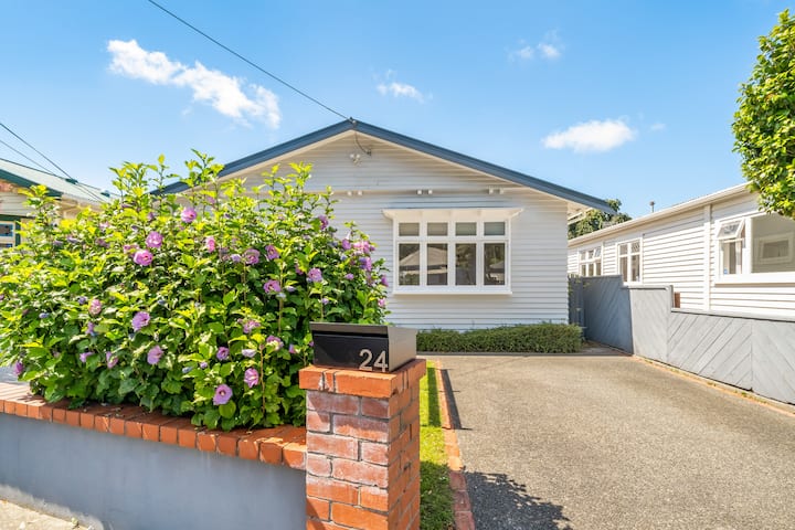 Petone Bungalow - Wellington, New Zealand