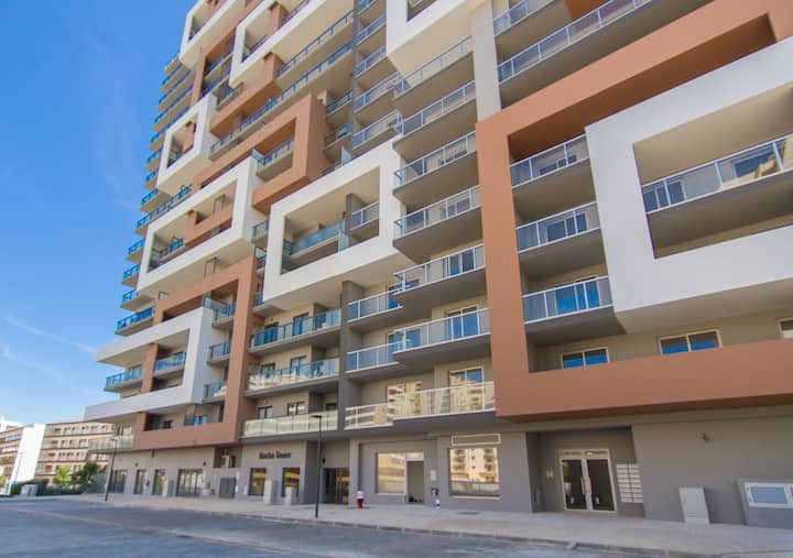 T1 -Rocha Tower ,Vista Mar,piscina,garagem,wifi C - Portimão
