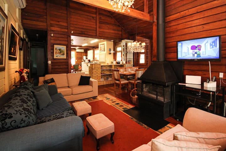 Chalé 8- Tranquilidade -Wifi, Tv A Cabo E Ar Cond. - Gramado