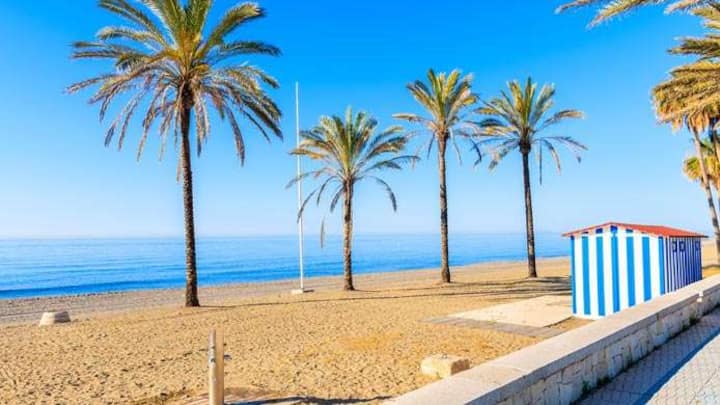 Comfortable & Very Central - 3 Floors - Bathrooms - Málaga