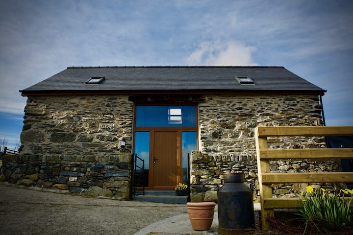 Ysgubor Iwrch @ Bythynnod Moel Yr Iwrch Cottages - Snowdonia National Park