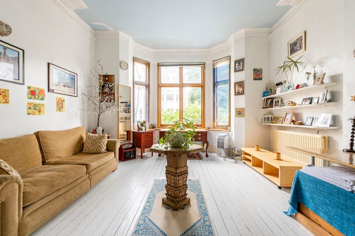 West Hampstead Flat (Entire Floor) - London