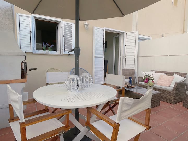 Vivenda Duplex Geminada No Centro Histórico - Viana do Castelo