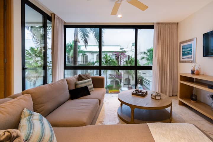 Nice Modern 2 Bedroom Apartment Great Location - Playa del Carmen