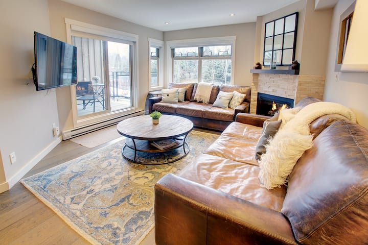 Bright Creekside 1br:pool/balcony-steps To Gondola - Whistler