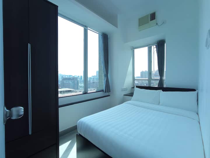 3-bedroom Apartment At Hung Hom - Hong Kong