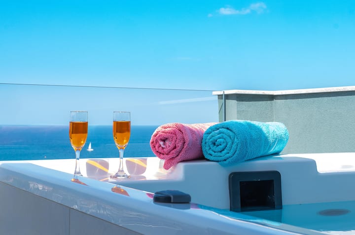 Rooftop Villa/ Lux Suite With Hot Tub 360o Views - Hersonissos