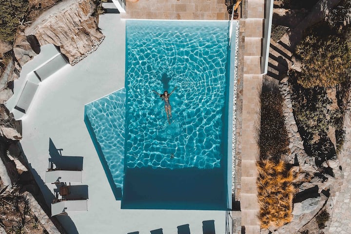 On The Rocks-main House Serviced Premium Villa - Ios