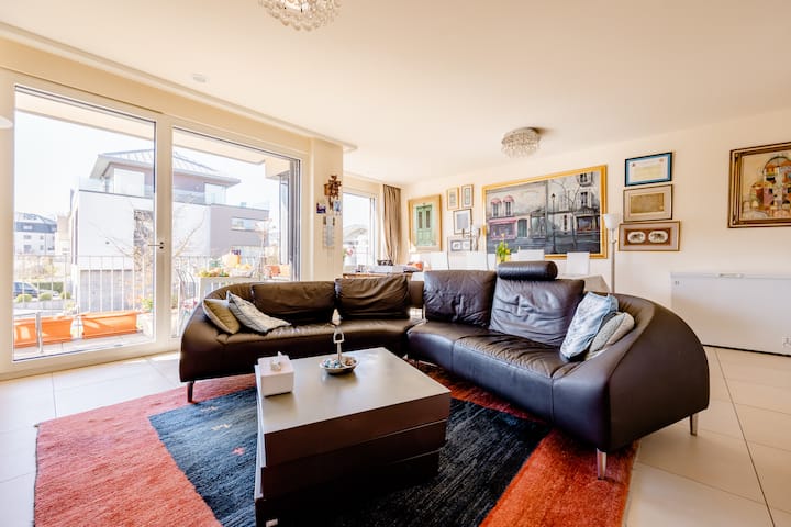 Chambre Flexible Dans La Ville De Luxembourg - Luxembourg