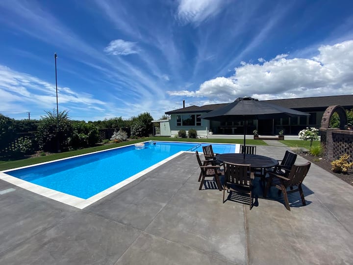 Take A Break & Unwind At Tawai Lodge - Havelock North