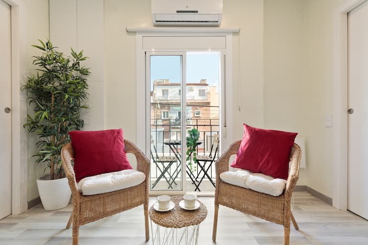Sm56 Beach 2 Bedroom, Workspace, Balcony, Dressing - Barcelona