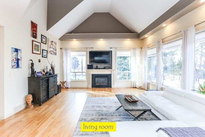 3 Private Rooms In 3-floor House W. Ceramic Studio - Lake Country