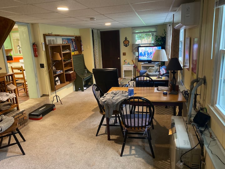 Cozy Nne 5 Star Apartment - Burlington, VT