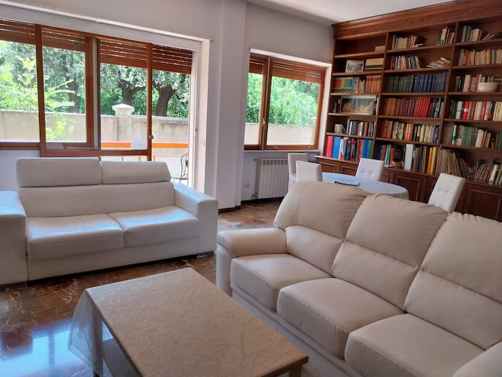 Central, 160mq, 3 Bedrooms,3 Bathrooms, 1parking - Roma