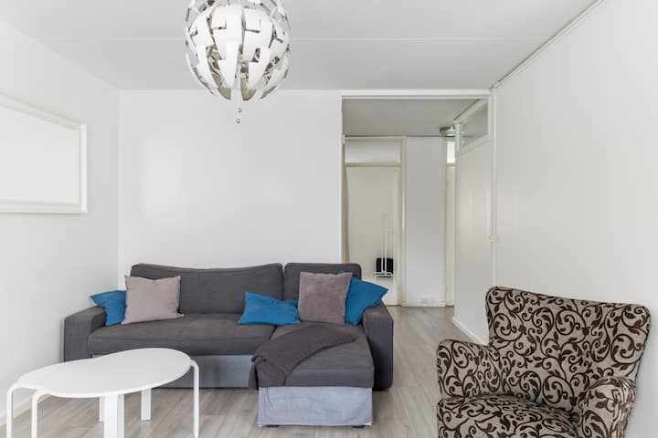 Stylish 2 Bedroom With Free Parking - Helsinki