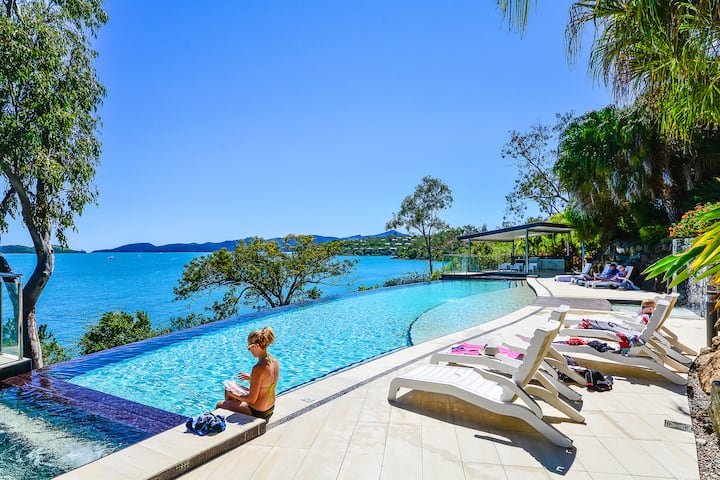 Shorelines 04 Stunning Ocean Front Views - Hamilton Island