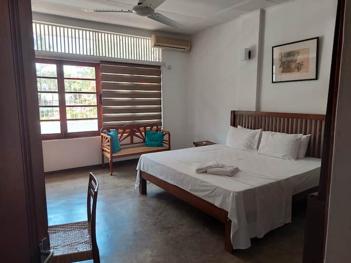 Colombo7 Charming Library Room - Colombo (Sri Lanka)