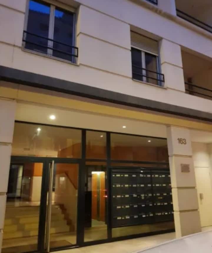 Situation Idéale à Lyon - Ch 2 - Lyon