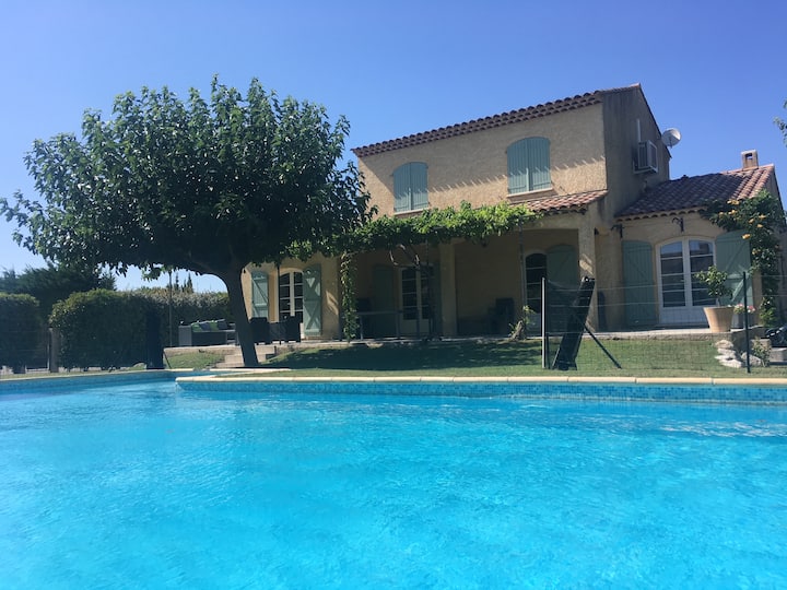 Villa Provençale Spacieuse Au Coeur Des Alpilles - Maussane-les-Alpilles