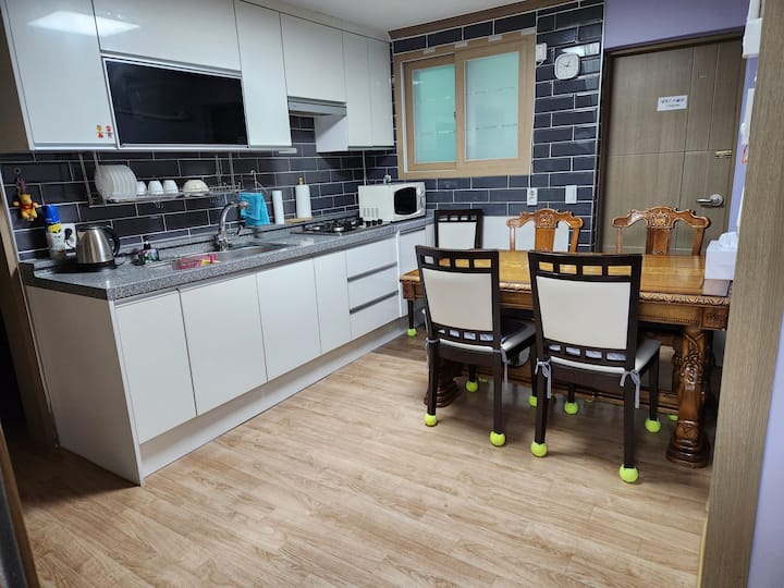 3 Rooms/ 79㎡ Apartment/ Airport 2km/ Ktx St. 800m - 서부2동