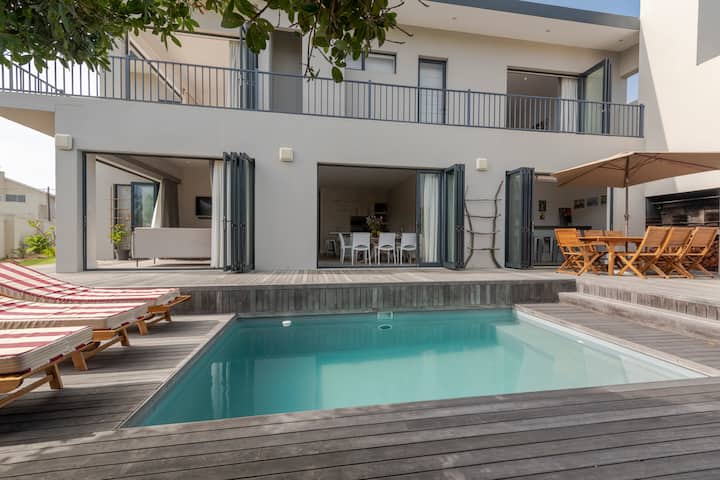 Garden Route Villa (Pool)- Kleinkrantz, Wilderness - Wilderness