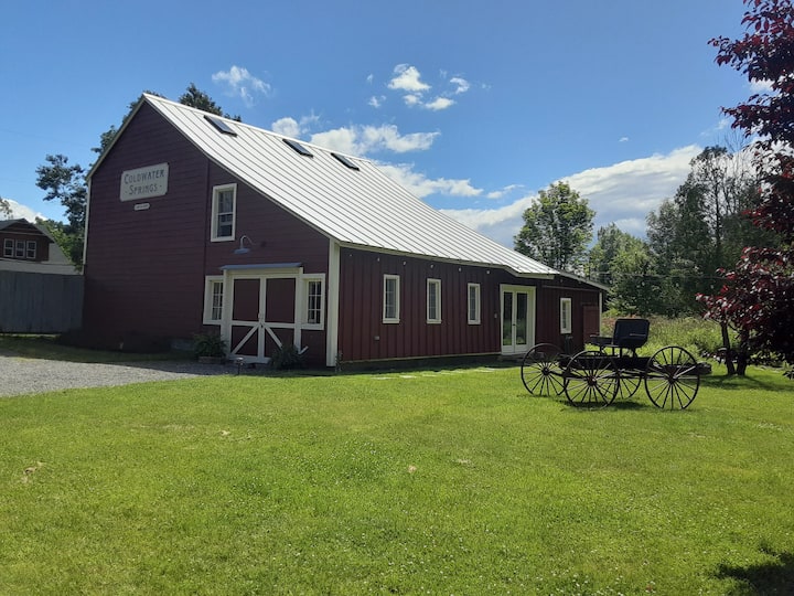 Coldwater Springs - A Repurposed 1795 Barn - New Paltz, NY