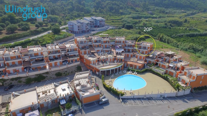 Penthouse With Amazing View Over Pool | Borgonovo - Pizzo
