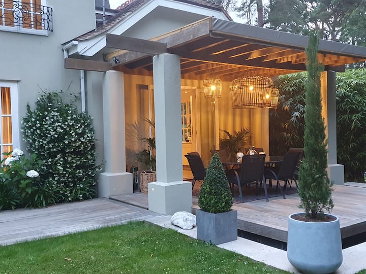 Luxury Designer's Ascot Residence - Bracknell