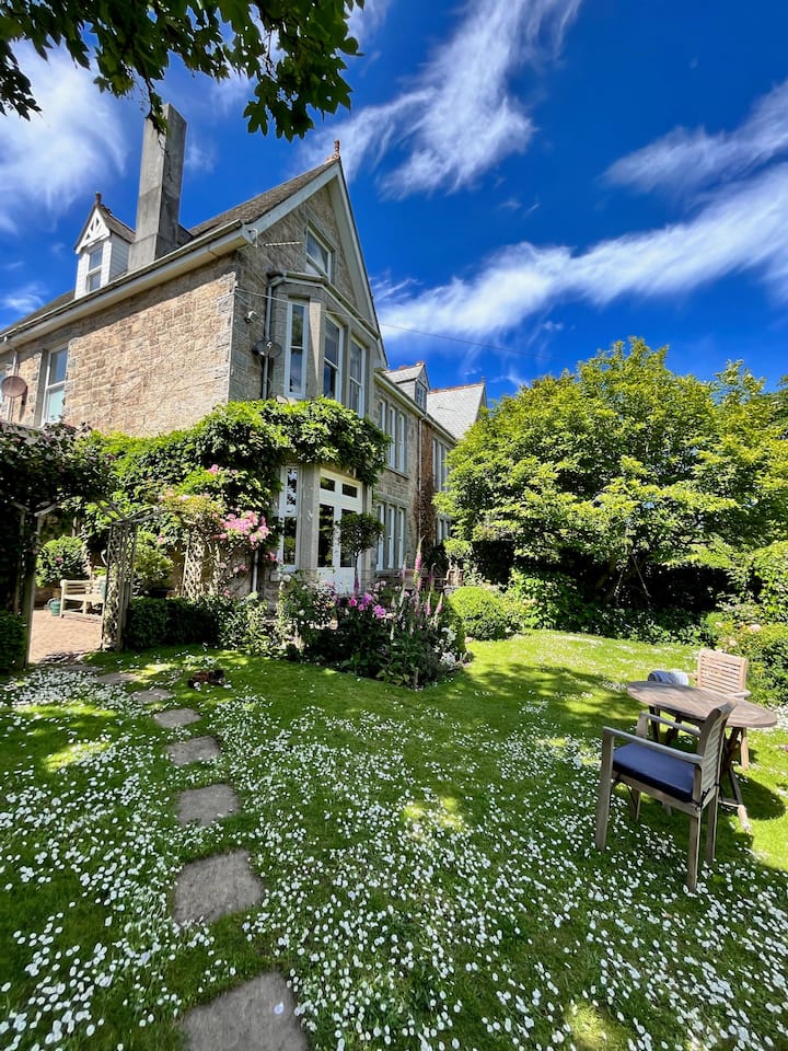 Riverside Apartment, Lelant (Nr St Ives), Sleeps 6 - Hayle