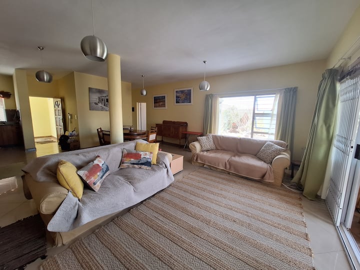 Swakop Central Apartment, Private Garden (Ntb Reg) - Swakopmund