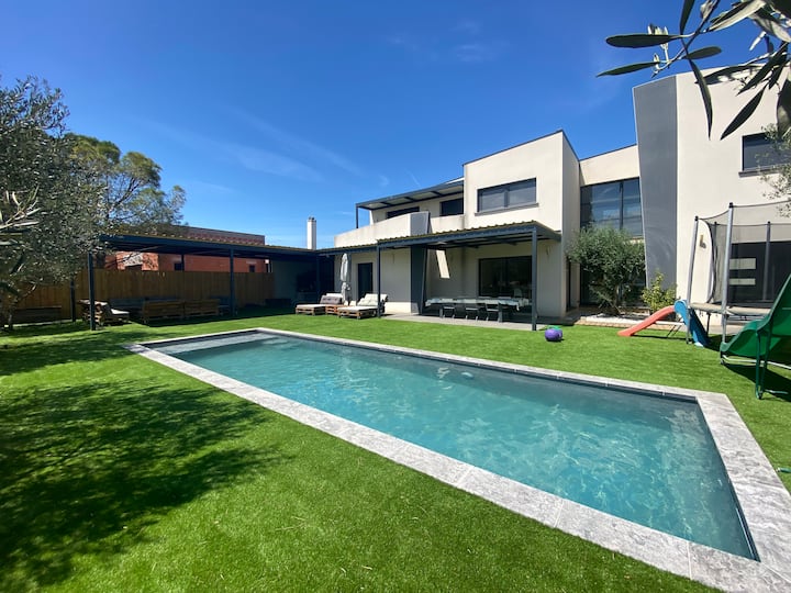 Maison Moderne Avec Piscine à Narbonne - Narbonne