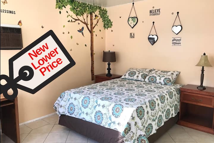 >Butterfly Magical Studio W/kitchen - Whittier, CA