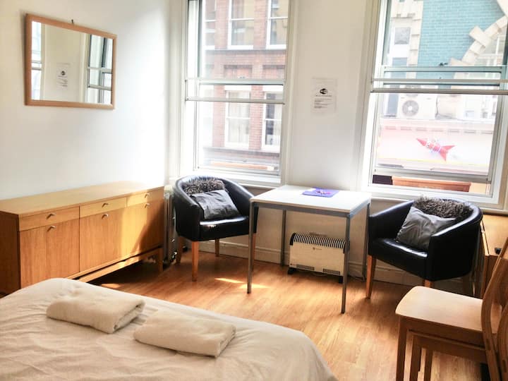 Central London, Sleeps 4 - 센트럴 런던